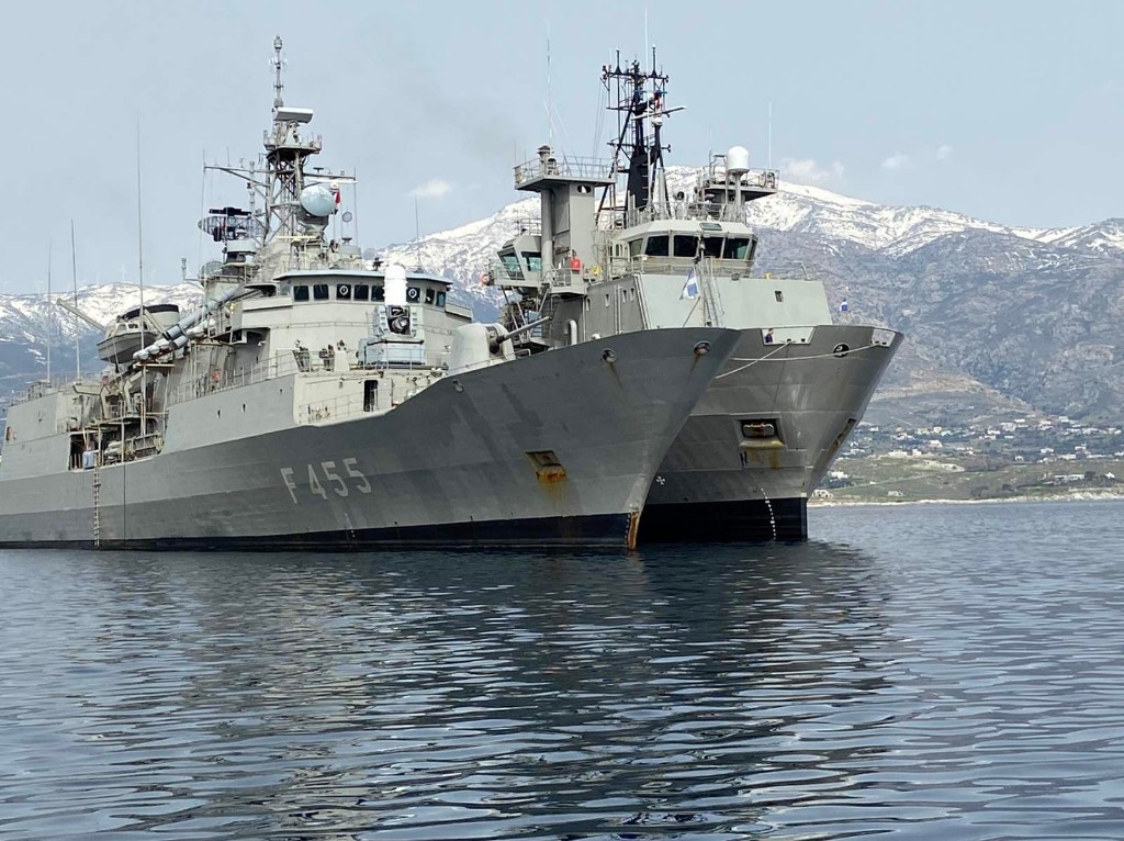 Πολεμικό Ναυτικό: Η “Αστραπή” και η “Ορμή” προκάλεσαν…θαλασσοταραχή στα ...