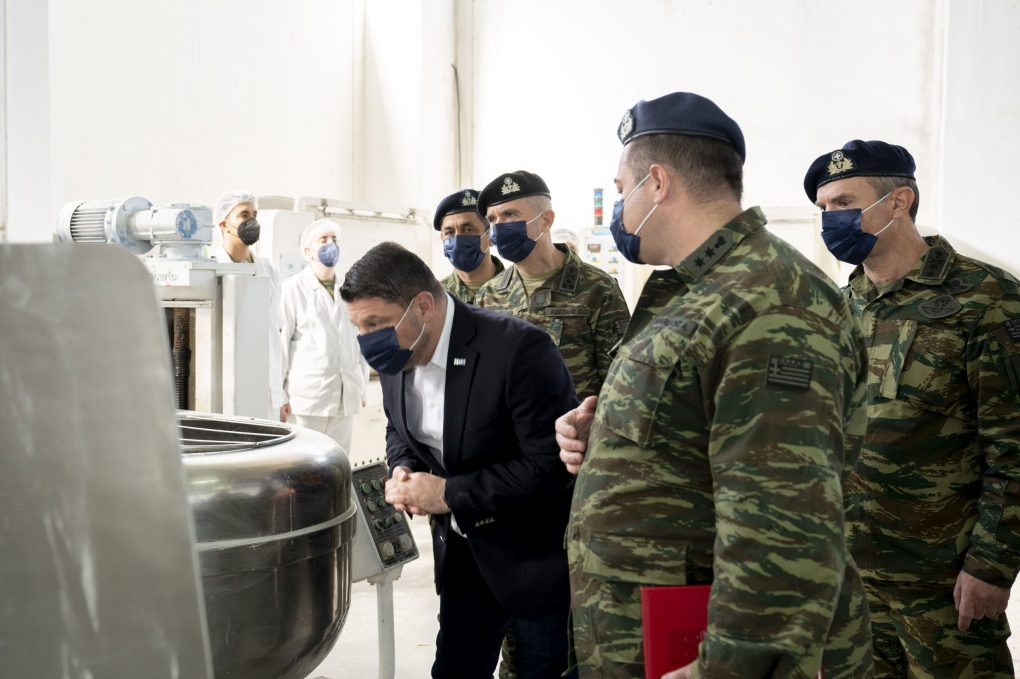 Μονάδες του Στρατού Ξηράς και της Πολεμικής Αεροπορίας στην Πάρνηθα ...