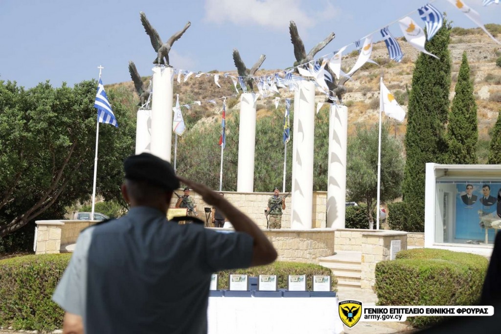 Ετήσιο Μνημόσυνο Πεσόντων Αξιωματικών αεροπορικού ατυχήματος 10ης ...