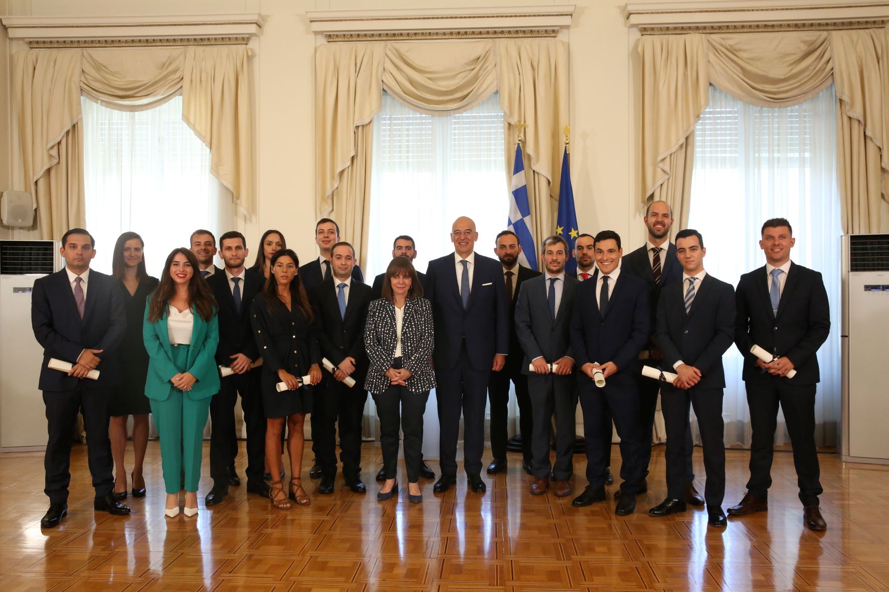 Διπλωματική Ακαδημία: Τελετή ορκωμοσίας ΚΣΤ΄ Εκπαιδευτικής Σειράς και ...