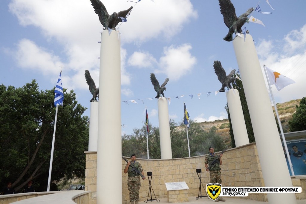 Ετήσιο Μνημόσυνο Πεσόντων Αξιωματικών αεροπορικού ατυχήματος 10ης ...