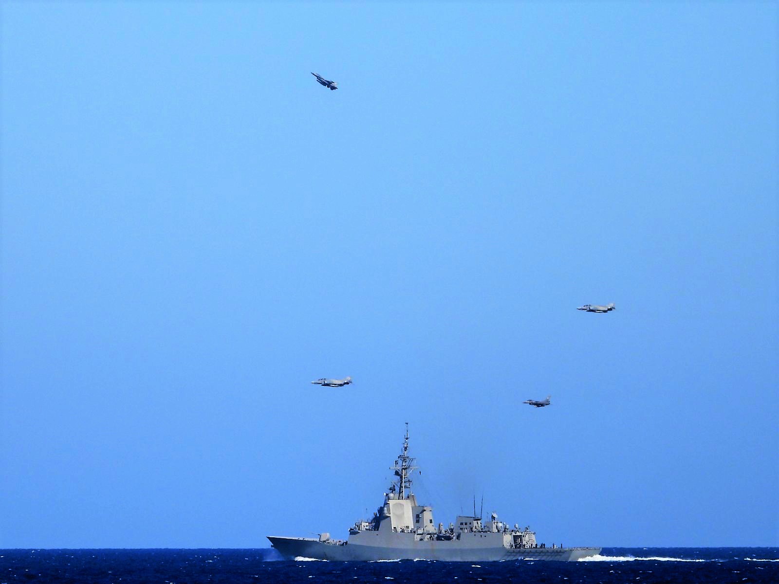ESPS CRISTOBAL COLON Σε PASSEX με την Φρεγάτα ΣΠΕΤΣΑΙ και μαχητικά της ...