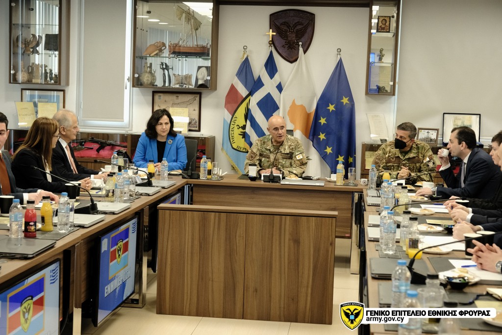 Διπλωματική Ακαδημία ΥΠΕΞ Συνάντηση με τον Αρχηγό Εθνικής Φρουράς στο ...