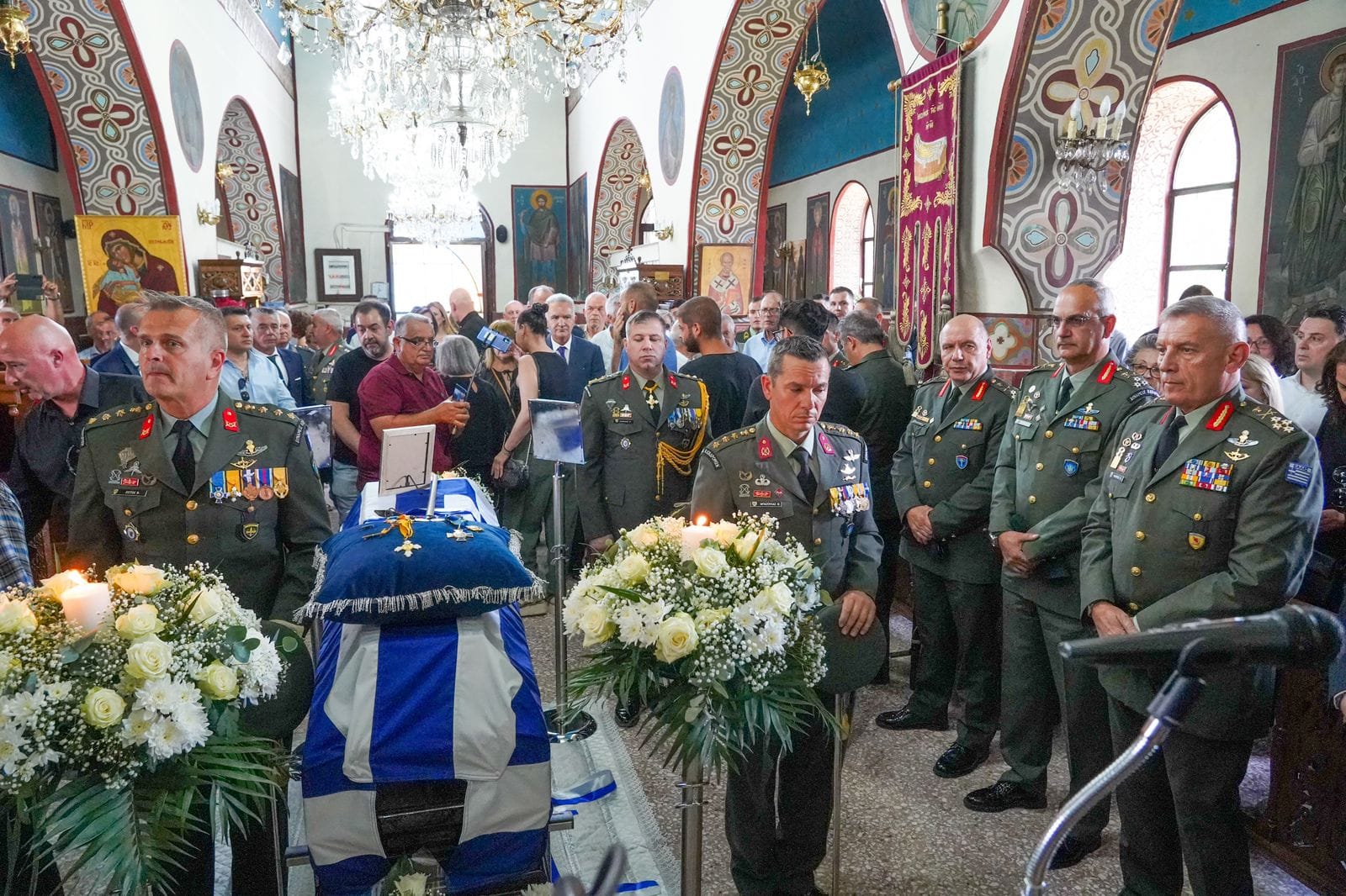 Ο Στρατηγός των Ειδικών Δυνάμεων και Ήρωας Ηλίας Γλεντζές αναπαύεται ...