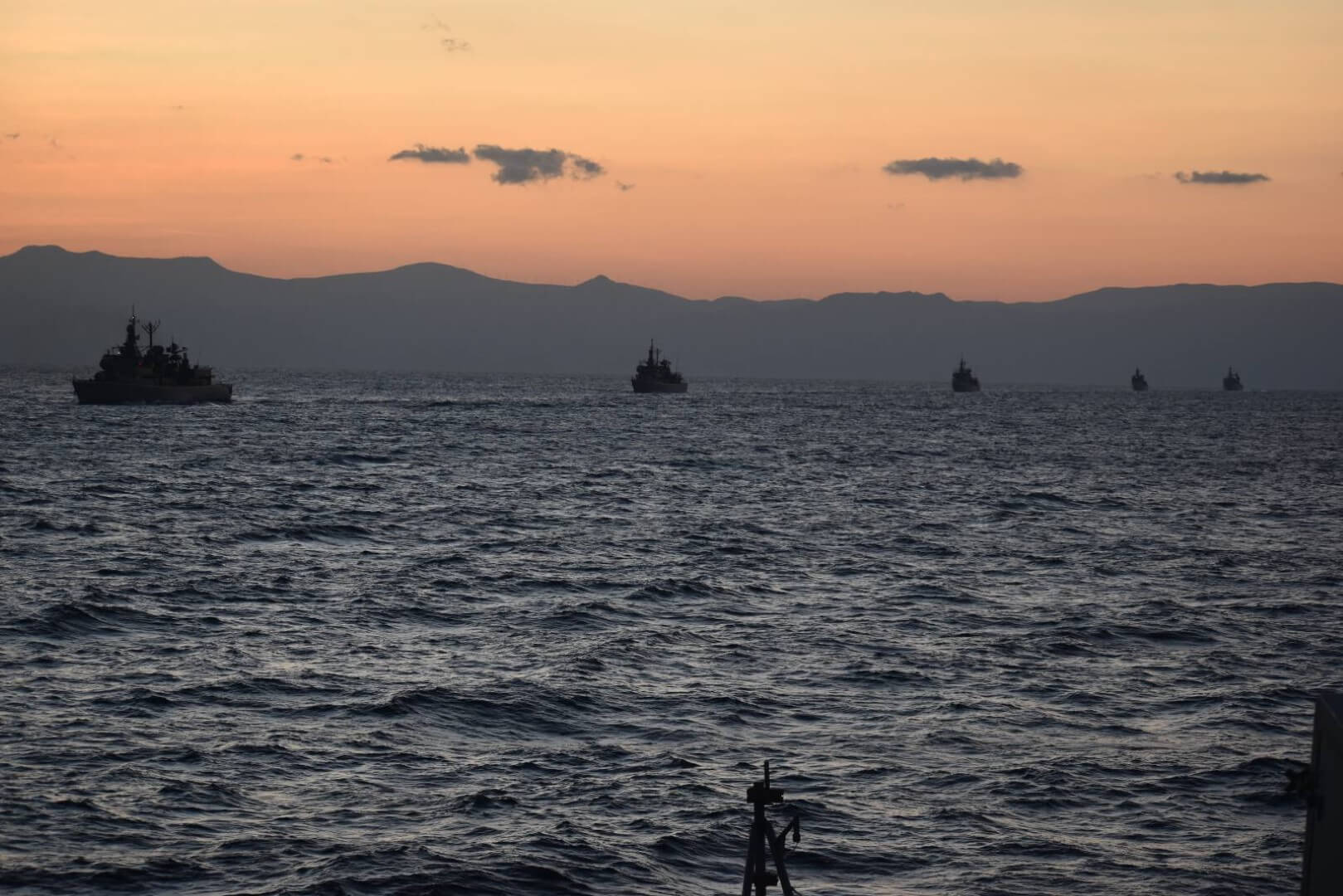 Πολεμικό Ναυτικό: Επιχειρησιακή Εκπαίδευση Μονάδων σε Μυρτώο Πέλαγος ...