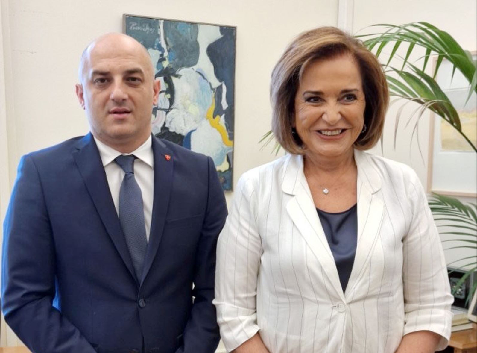 Πρέσβης Σερβίας Είχε συνομιλίες με την Πρόεδρο της Διαρκούς Επιτροπής ...