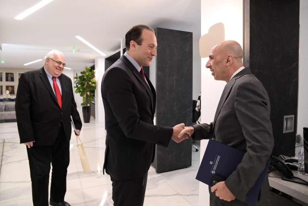 Πρέσβης Γεωργίας – Είχε επαφές με τον Πρόεδρο του Εμπορικού και ...
